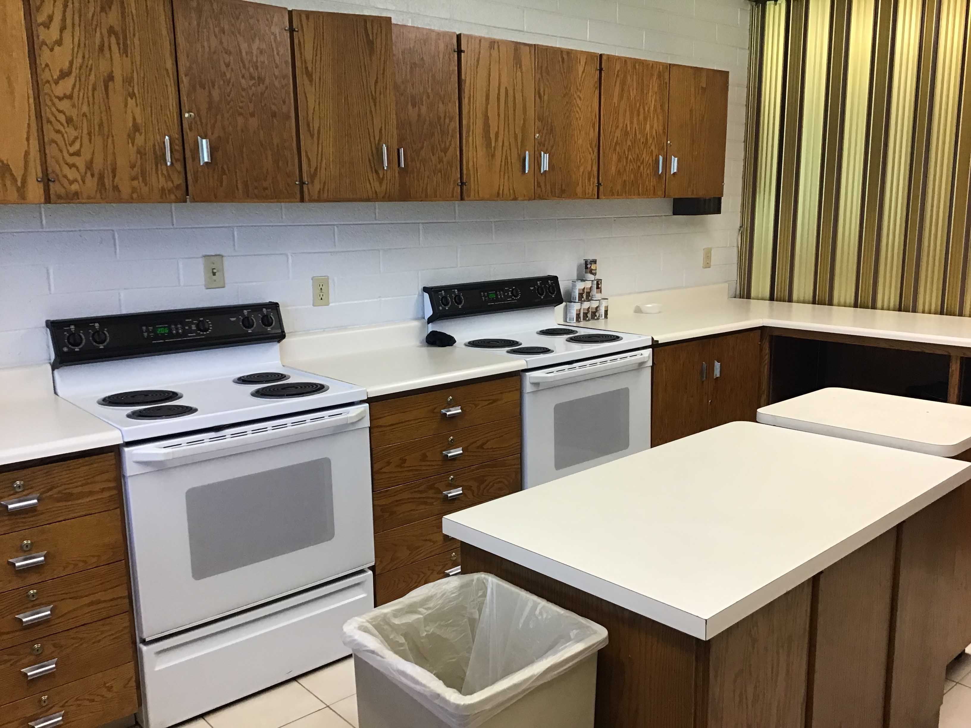 Del Rio Meetinghouse